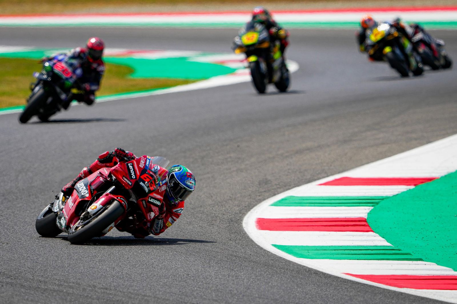 ชัยในบ้าน…Bagnaia ซิวแชมป์ได้ในสนามบ้านเกิด ศึก MotoGP 2022 ที่อิตาลี | AUTODEFT ข่าวรถยนต์ ...